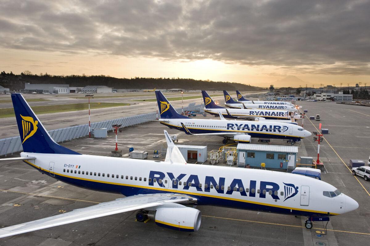 Ryanair reduce su beneficio un 22,8 % por la multa italiana pese al ...